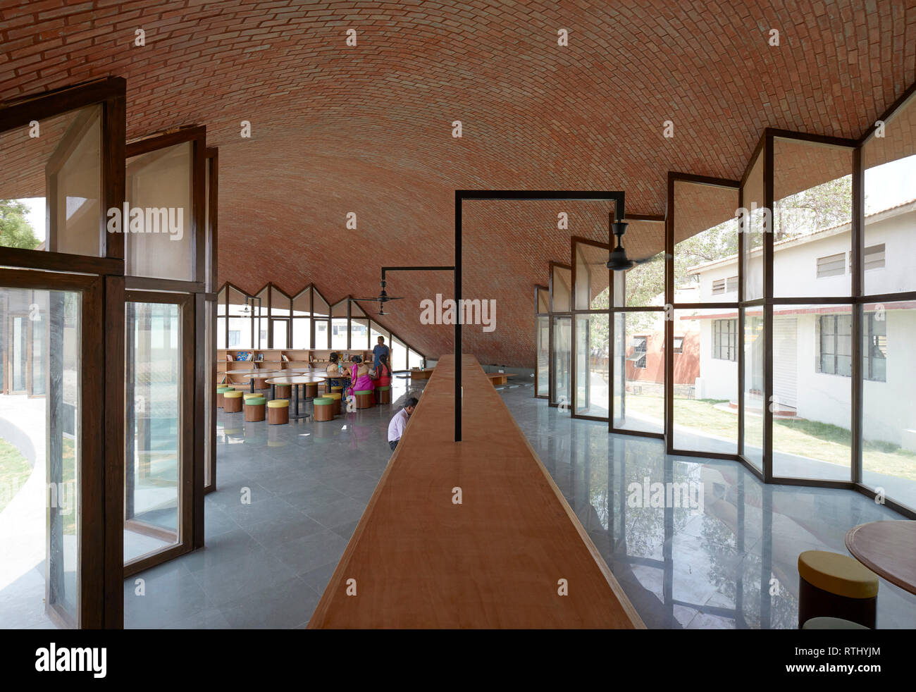 Overall interior view. Maya Somaiya Library, Kopargaon/Maharashtra ...