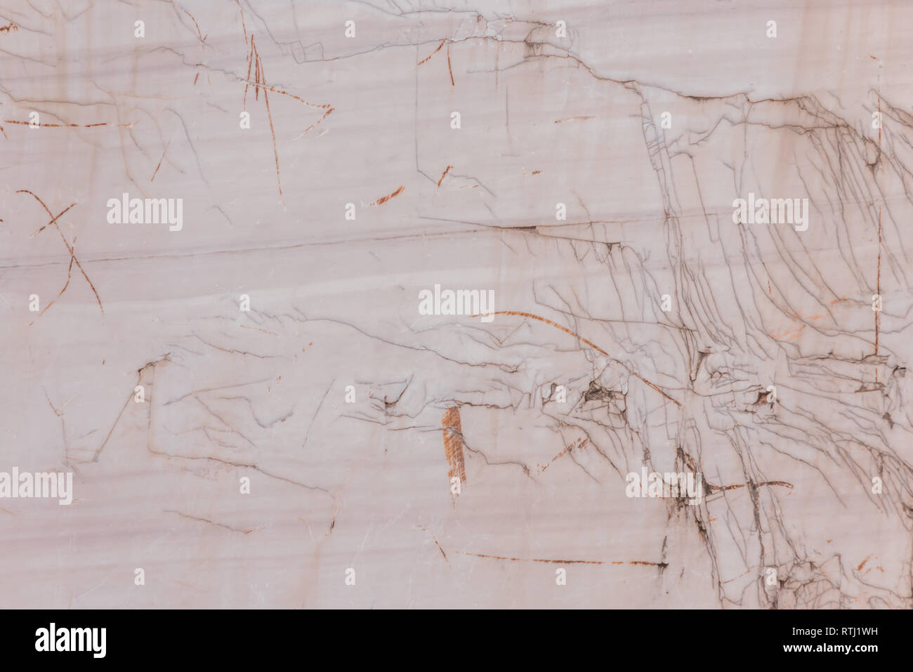 Authentic marble rough background from a quarry Stock Photo - Alamy