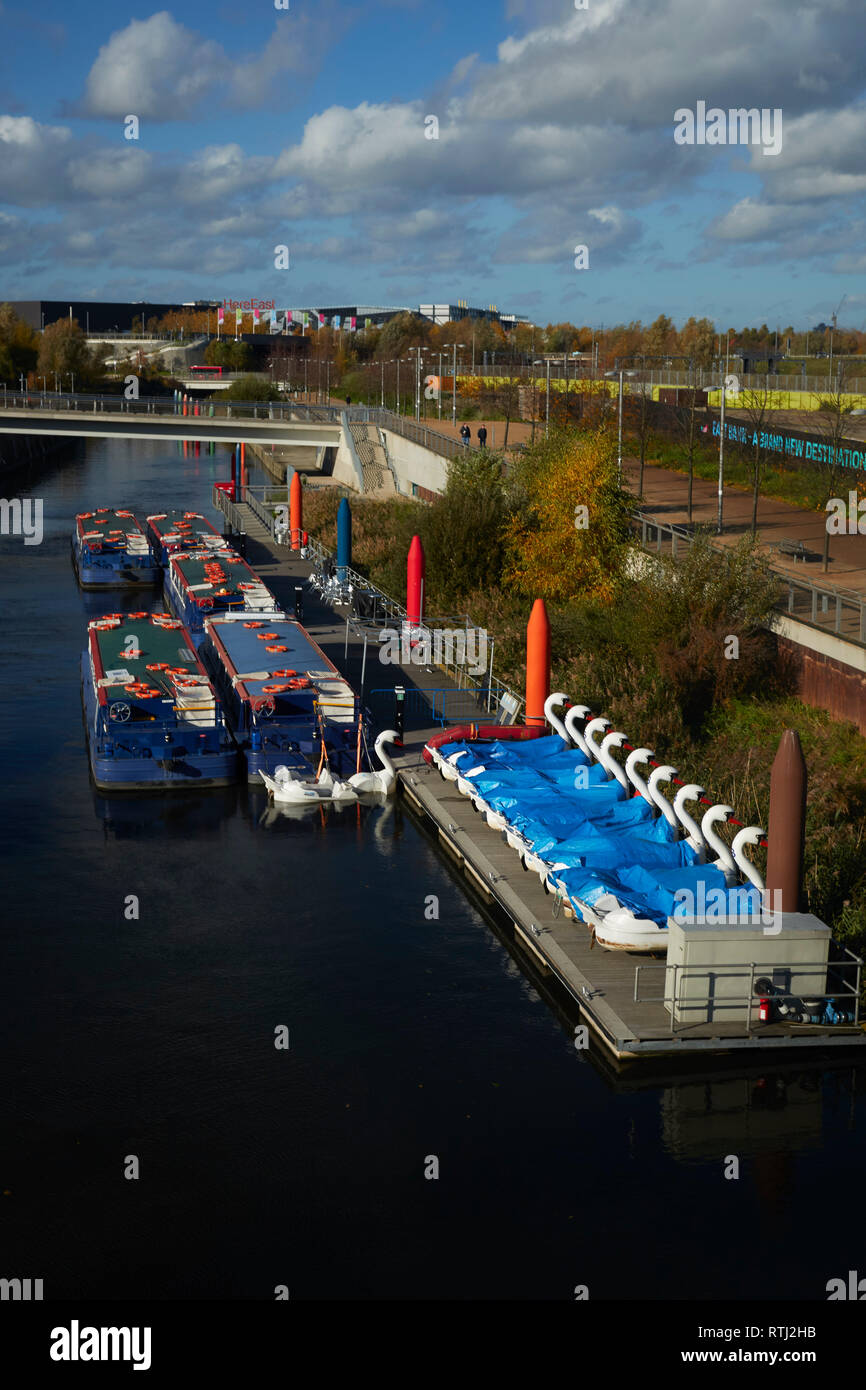 Lea river landscape with barges in the Lea Valley at the Queen ...