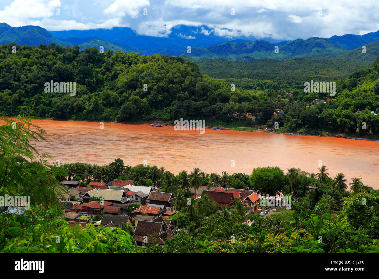 Phousi mountain hi-res stock photography and images - Alamy