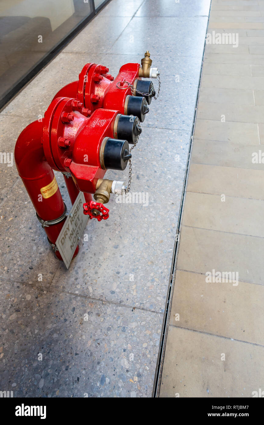 Dry riser valve hi-res stock photography and images - Alamy