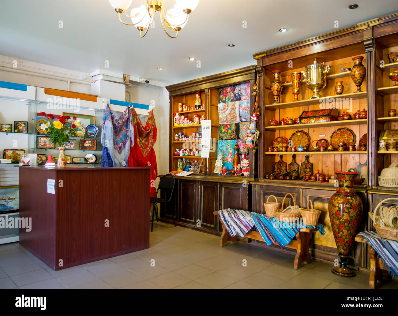 Street crafts of russia hi-res stock photography and images - Alamy