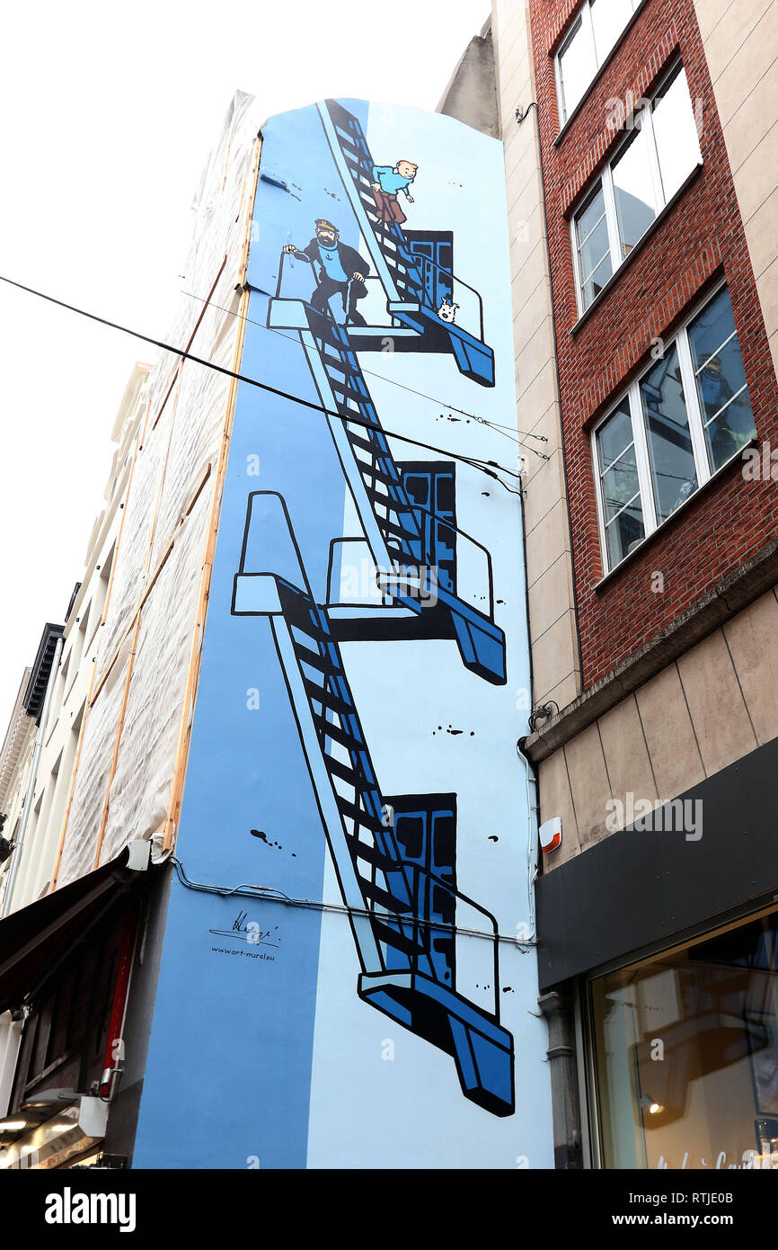 Tintin comic mural hi-res stock photography and images - Alamy