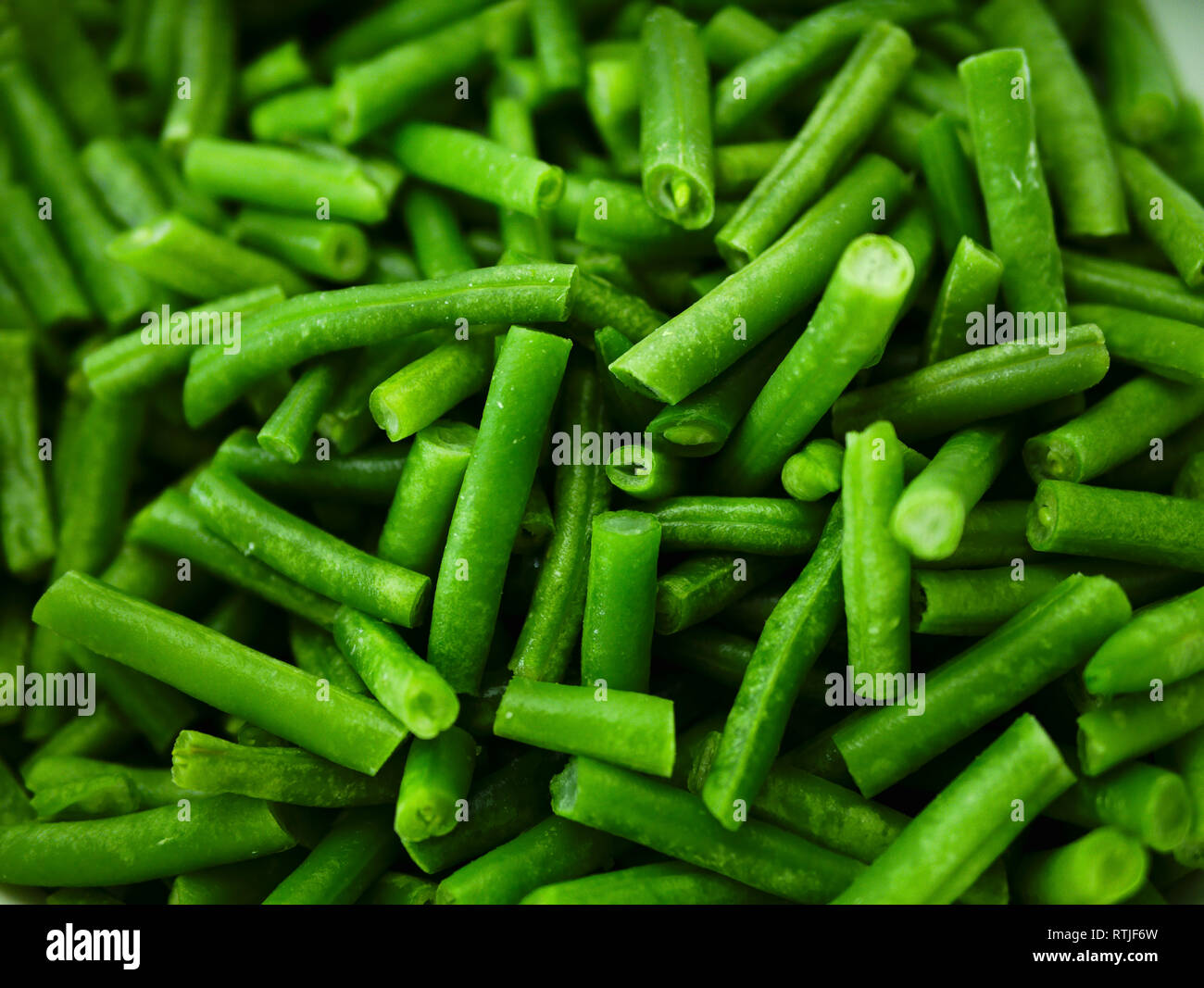 Raw fine beans hi-res stock photography and images - Alamy