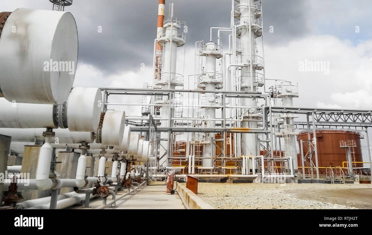 Oil refinery. Equipment for primary oil refining Stock Photo - Alamy