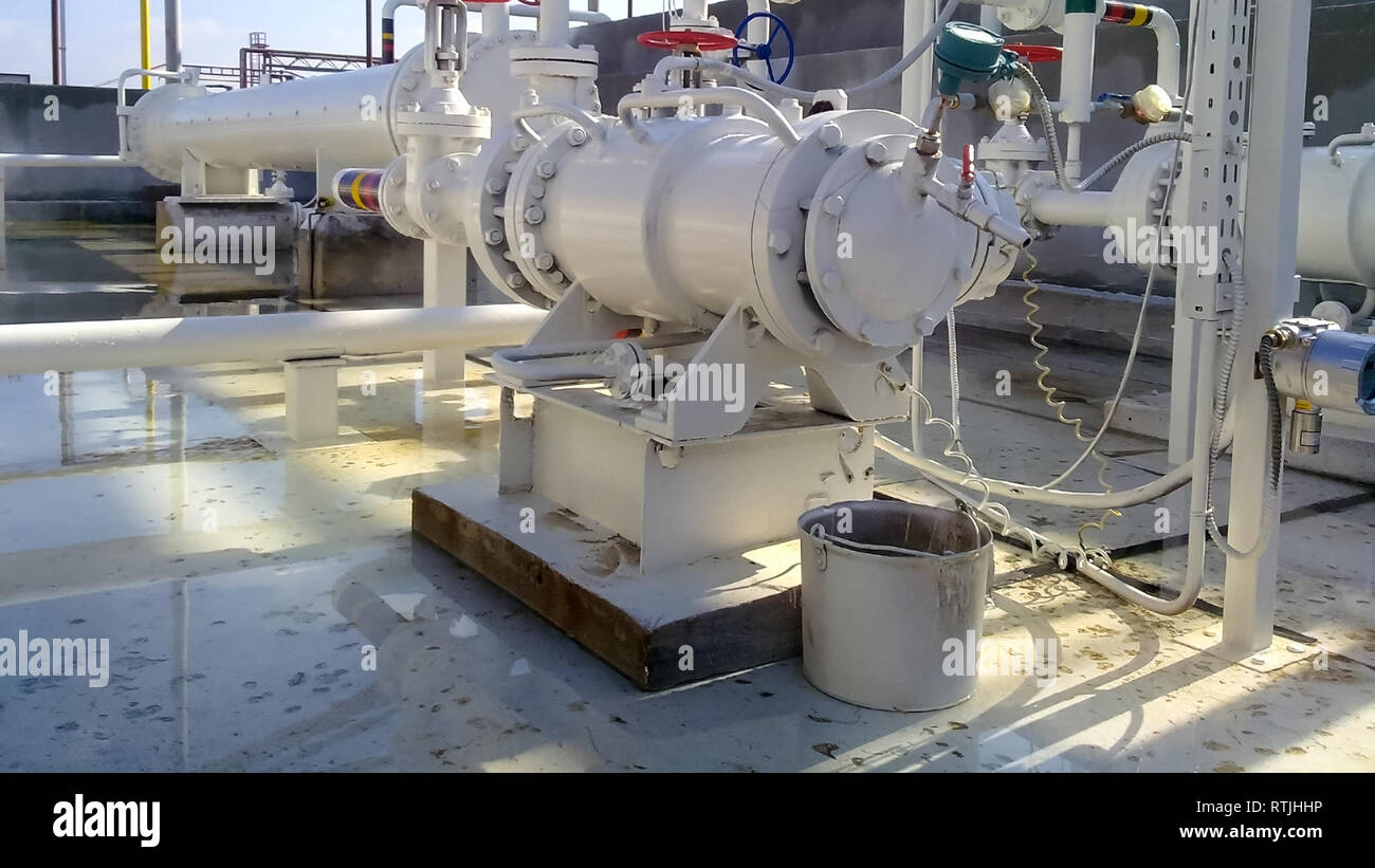 Oil refinery. Equipment for primary oil refining Stock Photo - Alamy