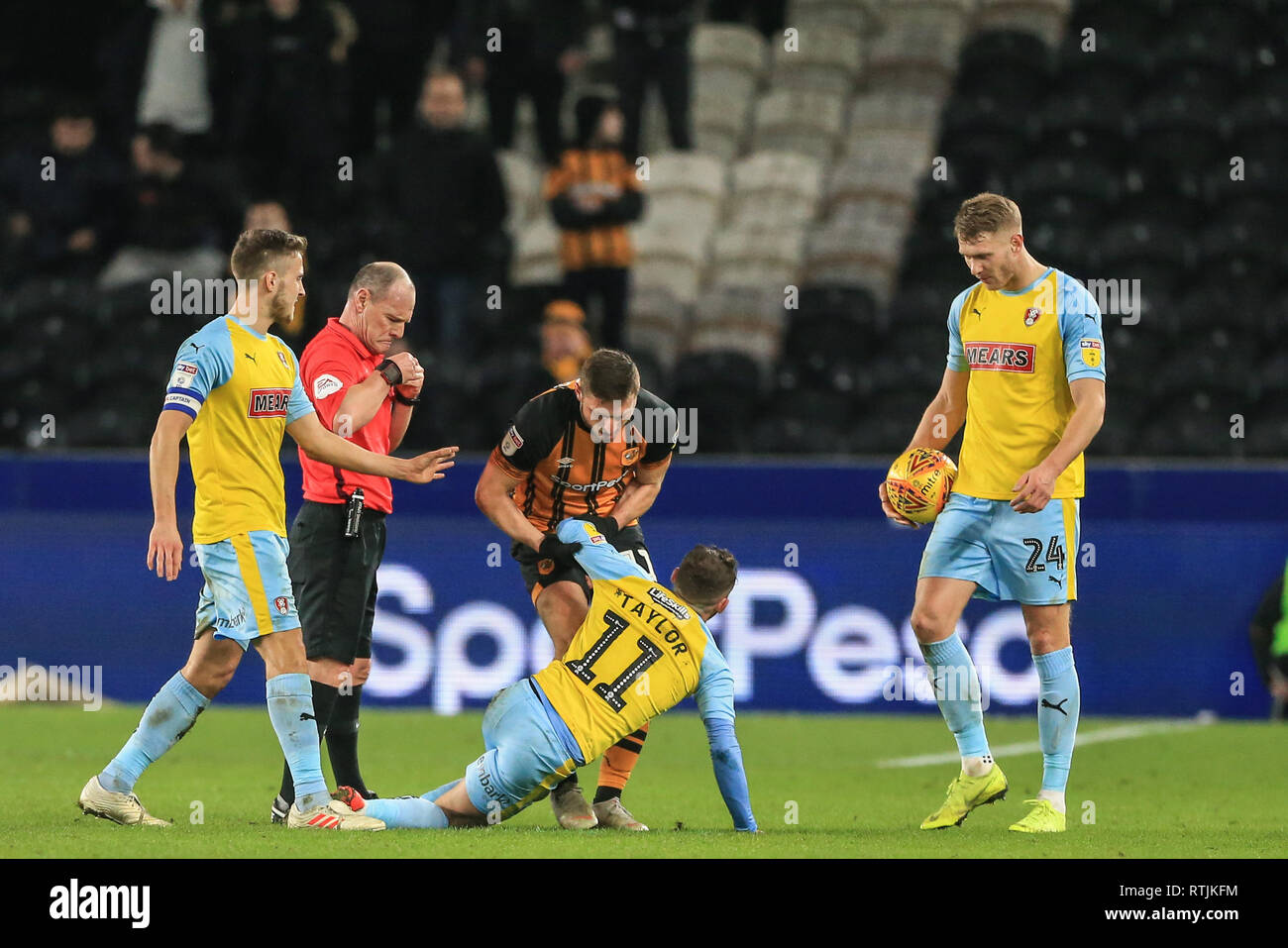 Pick me up off the floor hi-res stock photography and images - Alamy