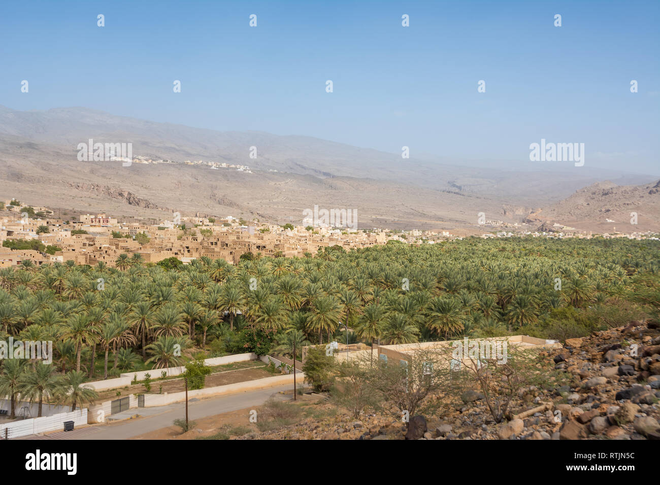 An old village of mud houses of Al Hamra (Oman Stock Photo - Alamy