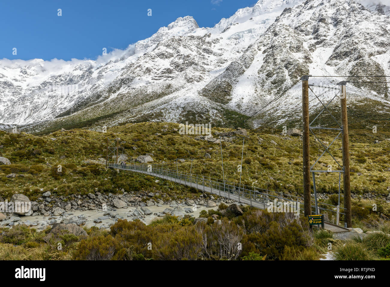 Mount cook bridge new zealand hi-res stock photography and images - Alamy