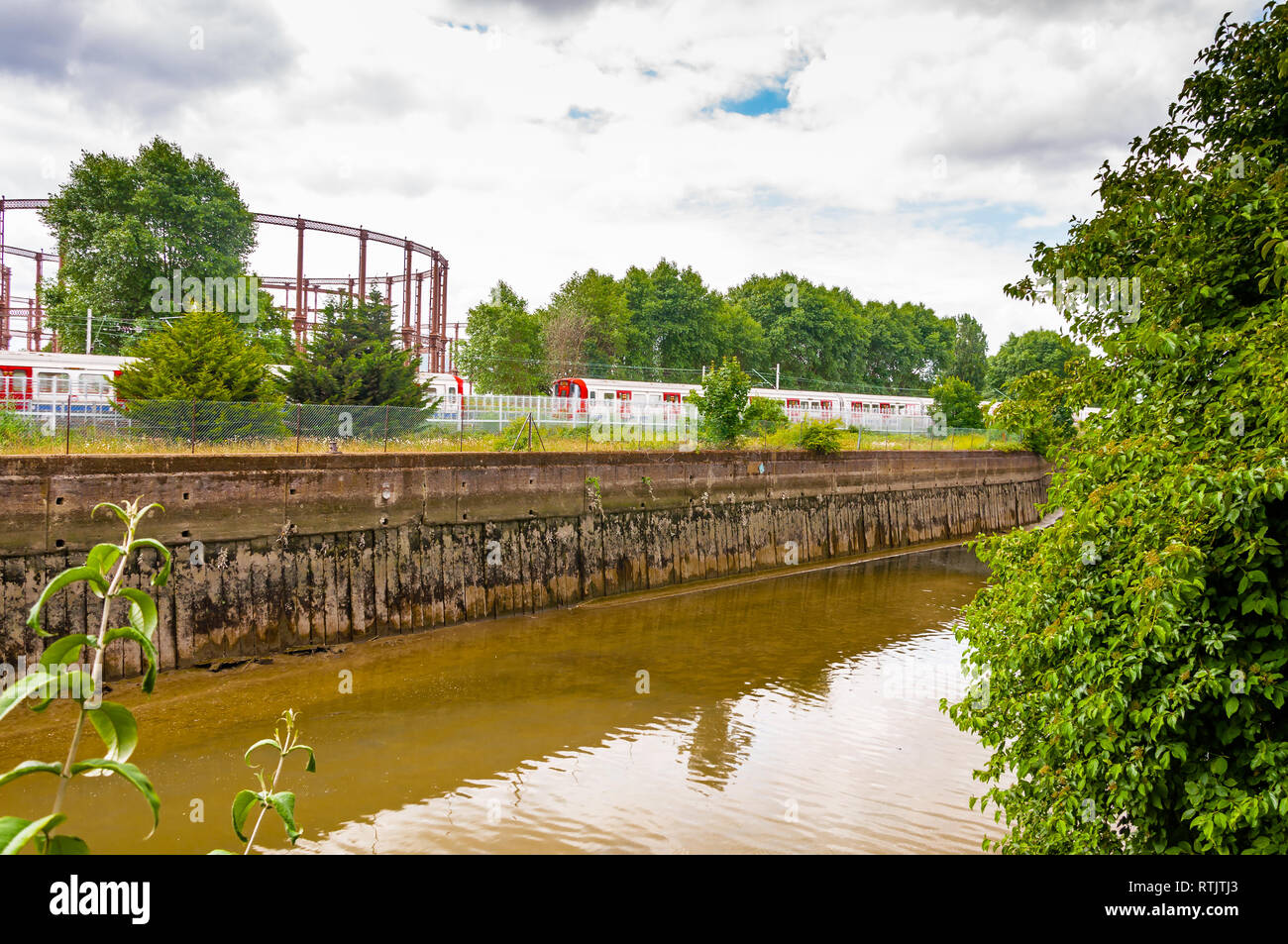 Channelsea Rivera tidal river in London, England Stock Photo - Alamy