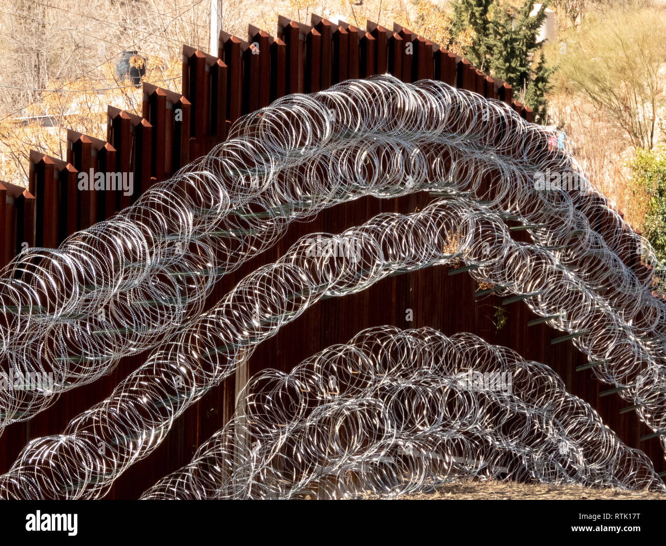 Constantino wire hi-res stock photography and images - Alamy