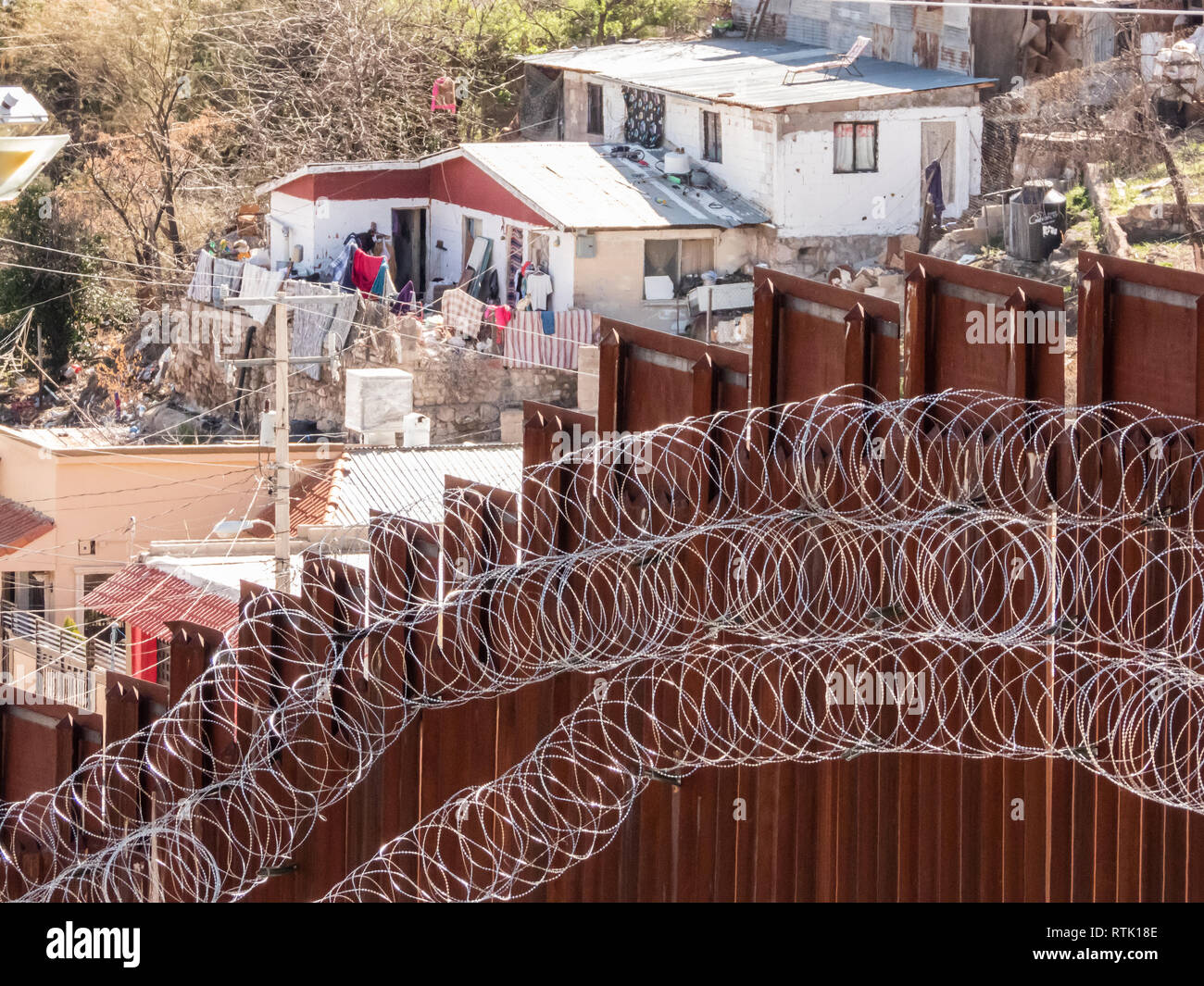 Border issues hi-res stock photography and images - Alamy