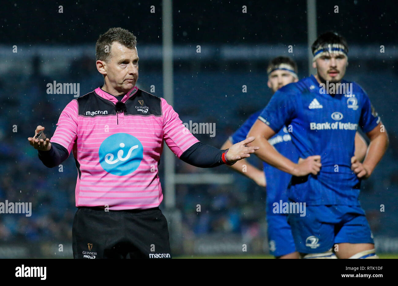 Nigel owens rugby referee hi-res stock photography and images - Alamy