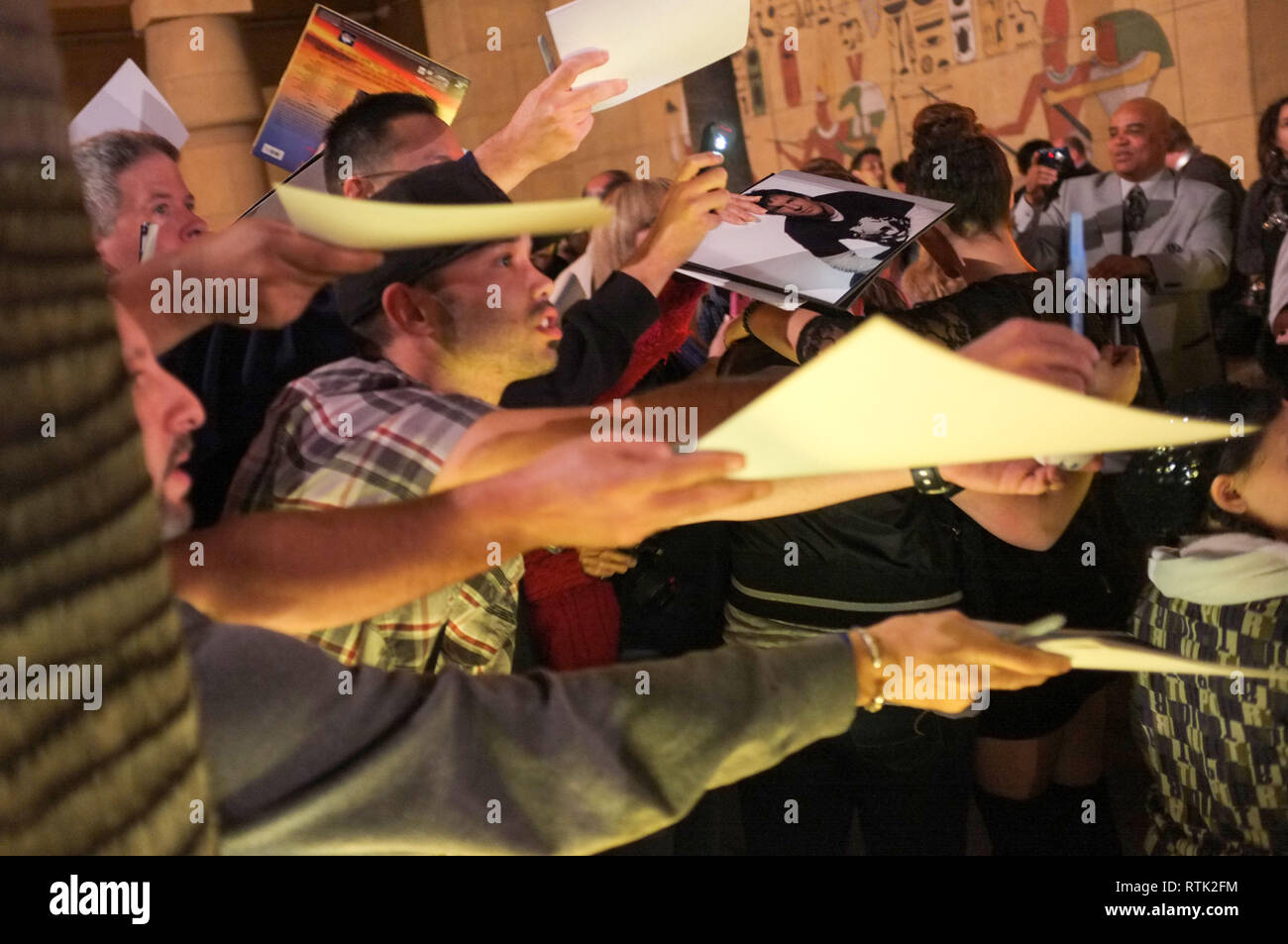 Celebrity autographs hi-res stock photography and images - Alamy