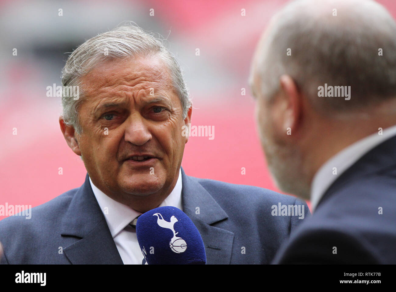 Pre match interview hi-res stock photography and images - Alamy