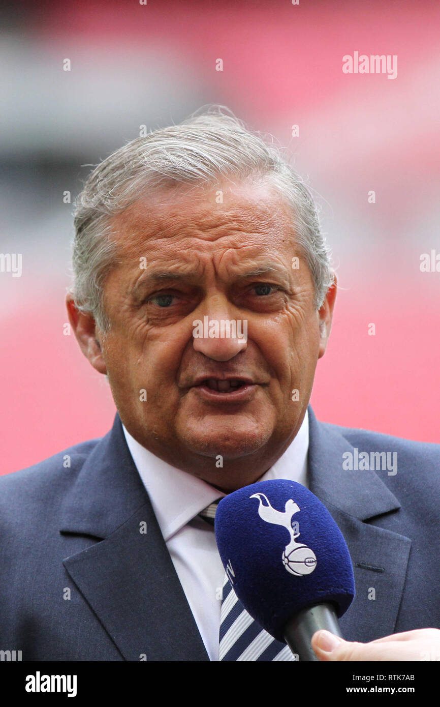 Pre match interview hi-res stock photography and images - Alamy