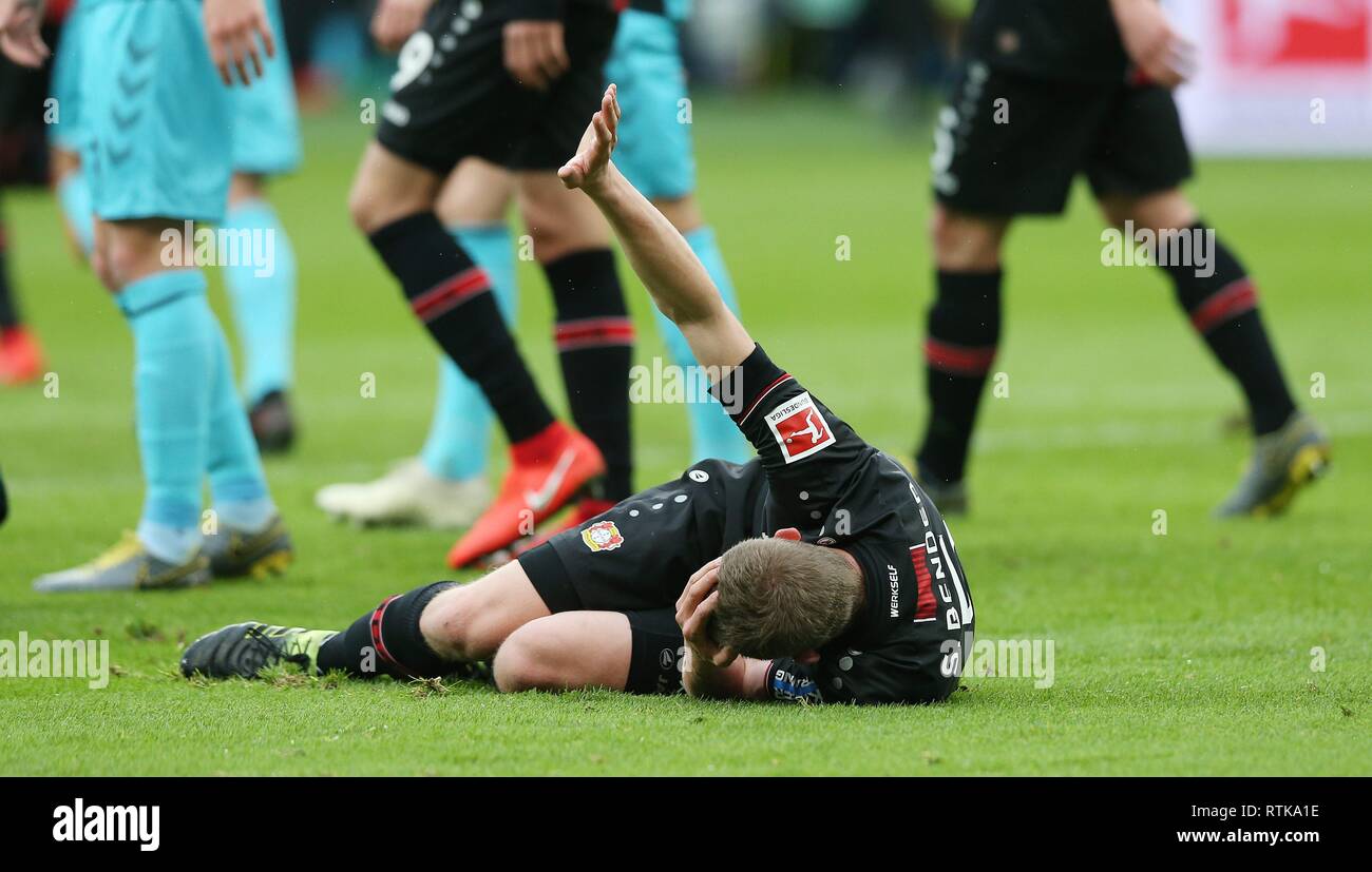 Football injury bleeding hi-res stock photography and images - Alamy