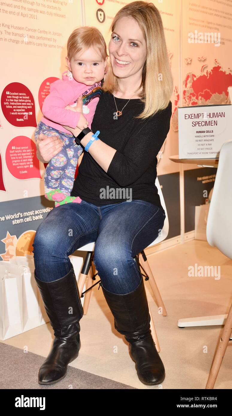 London, UK. 2nd March 2019. Kirsty McCabe with her daughter Ava,The ...