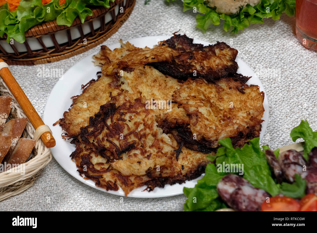Potato pancakes called latkes hi-res stock photography and images - Alamy