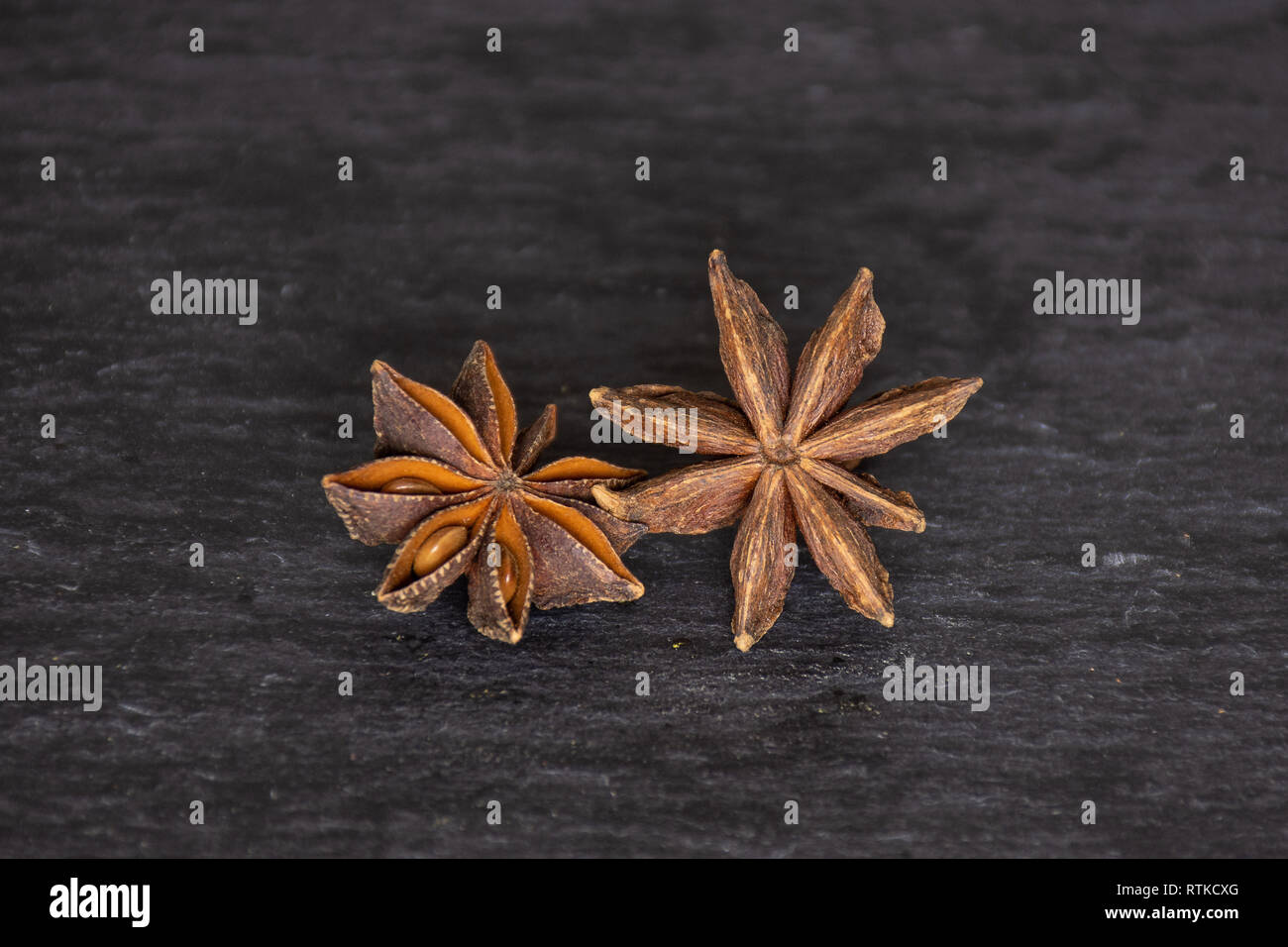 Whole star anise fruits hi-res stock photography and images - Alamy