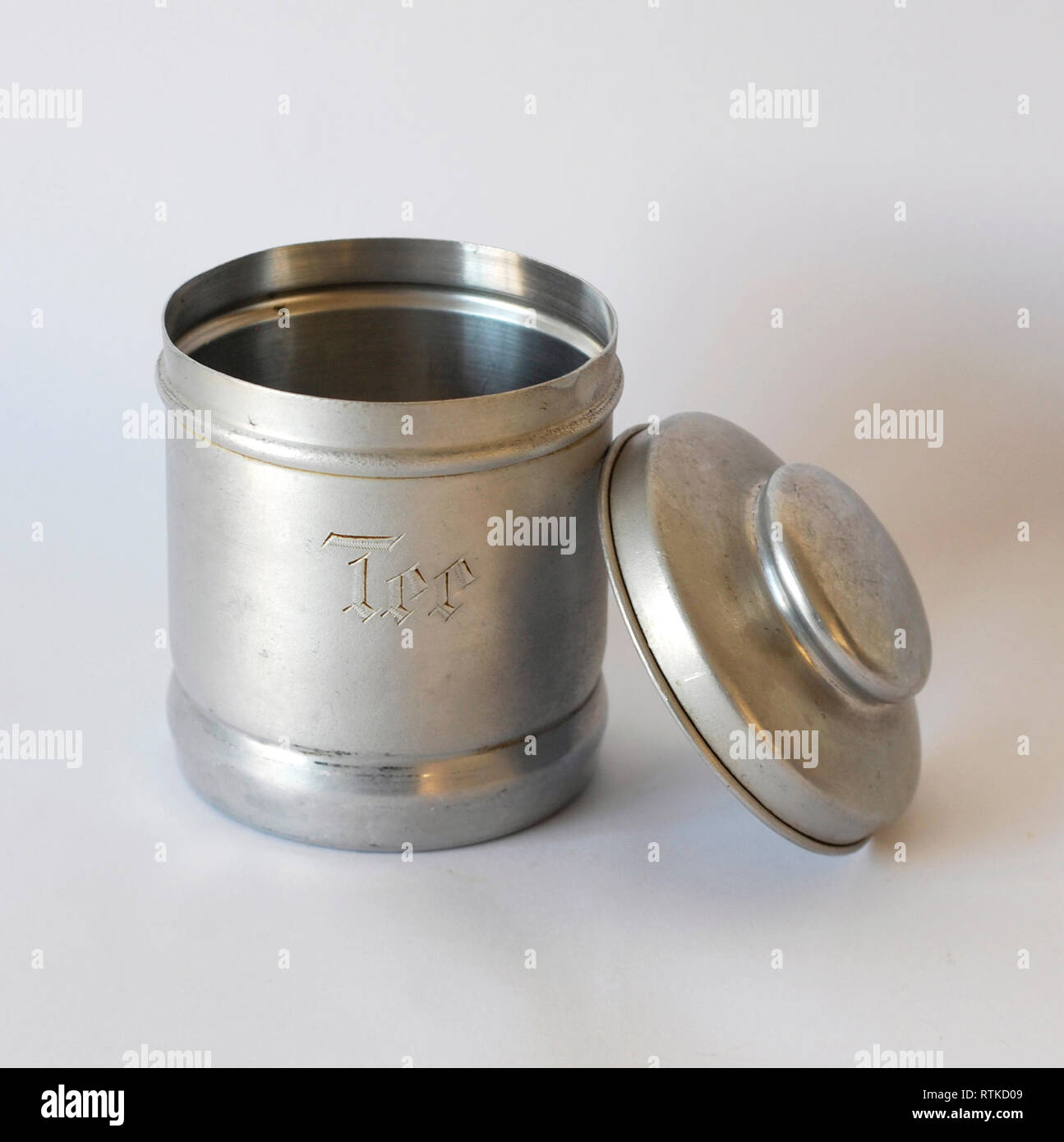 Vintage aluminum teapot hi-res stock photography and images - Alamy