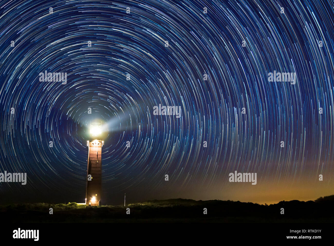 Silhouette star coast lighthouse hi-res stock photography and images ...