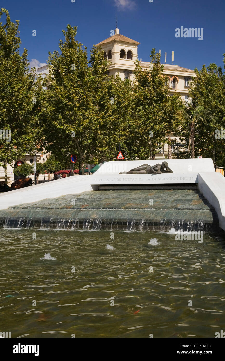 Water fountain, Seville, Spain Stock Photo - Alamy