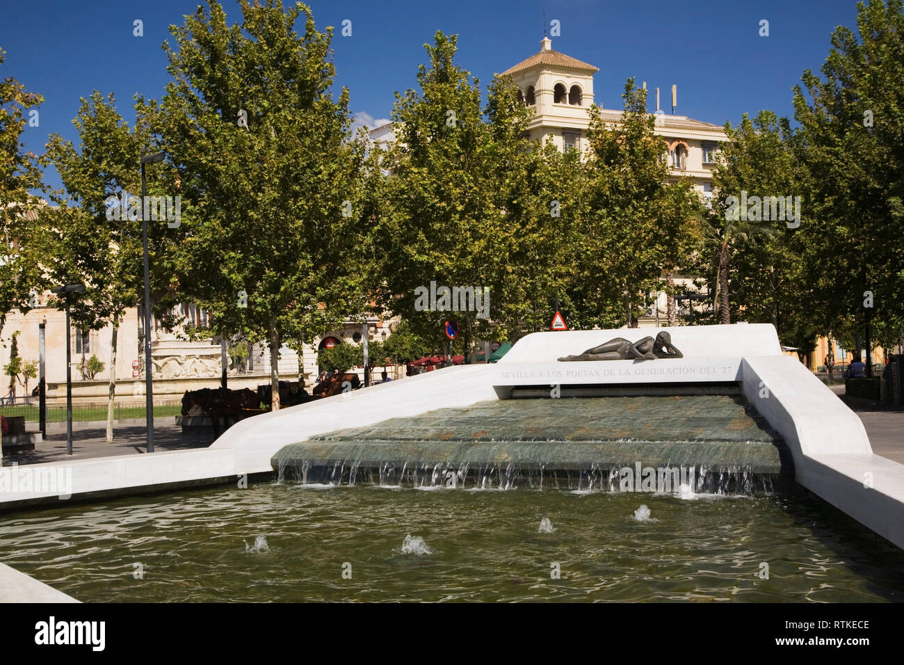 Water fountain, Seville, Spain Stock Photo - Alamy