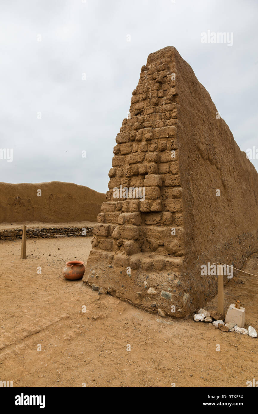 Adobe wall of the pre-Columbian city of Chan Chan, capital of the Chimu ...