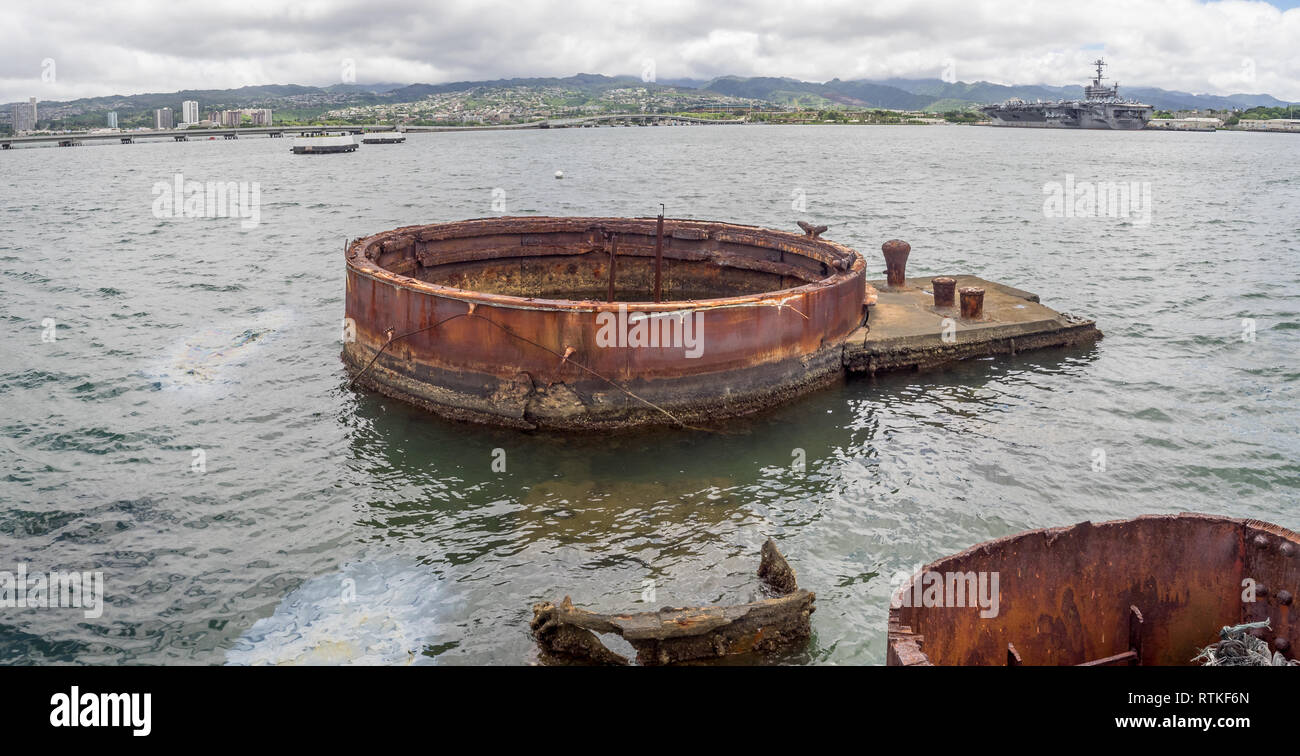The USS Arizona Memorial on August 5, 2016 in Pearl Harbor, USA ...
