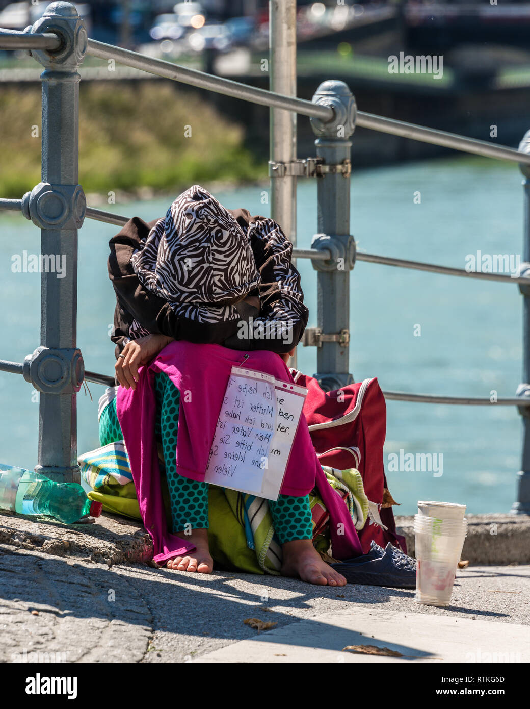 Migration and homelessness hi-res stock photography and images - Alamy