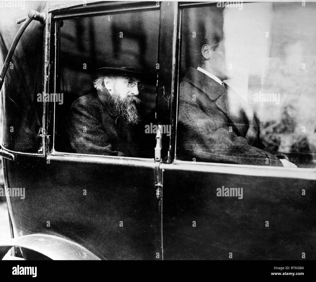Dr. Eisner, Bavarian Minister to council of German states in Berlin ...