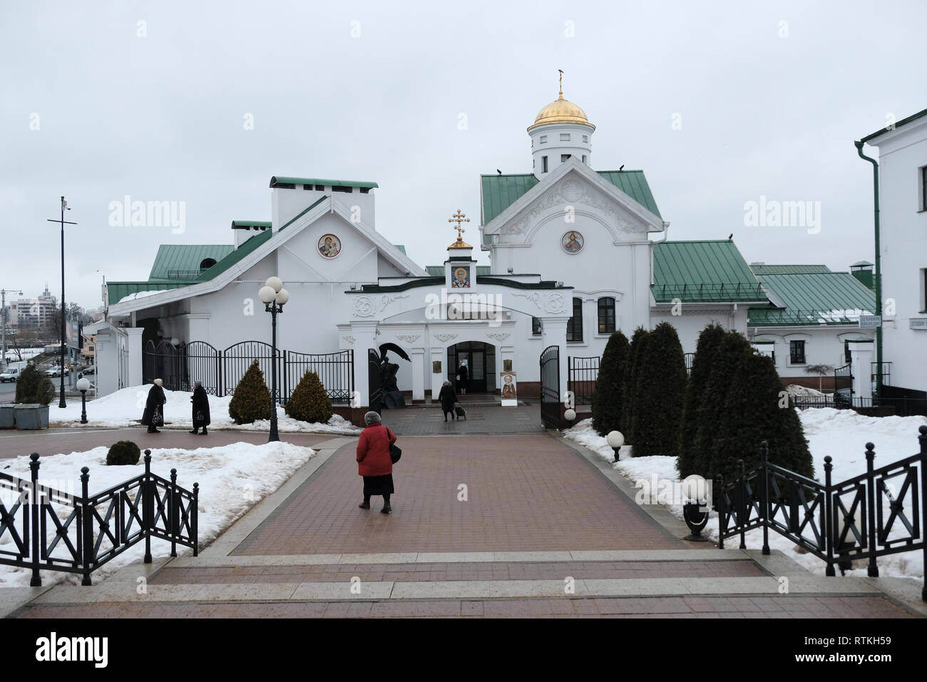 Belarusian women entering Yevangelist Ioann church next to the Holy ...
