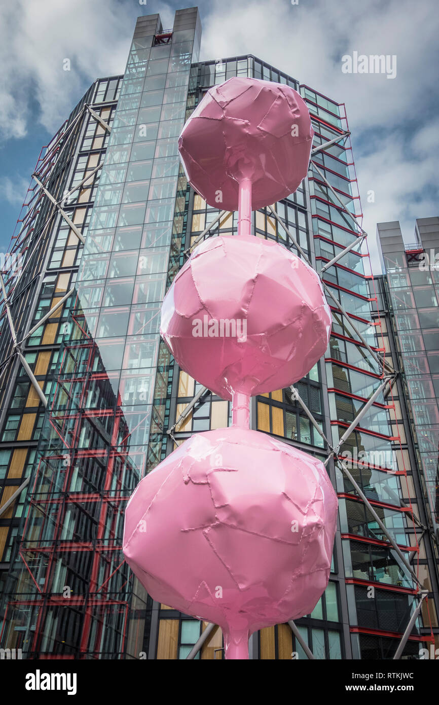 Franz West Dorit sculpture outside the Switch House, Tate Modern ...