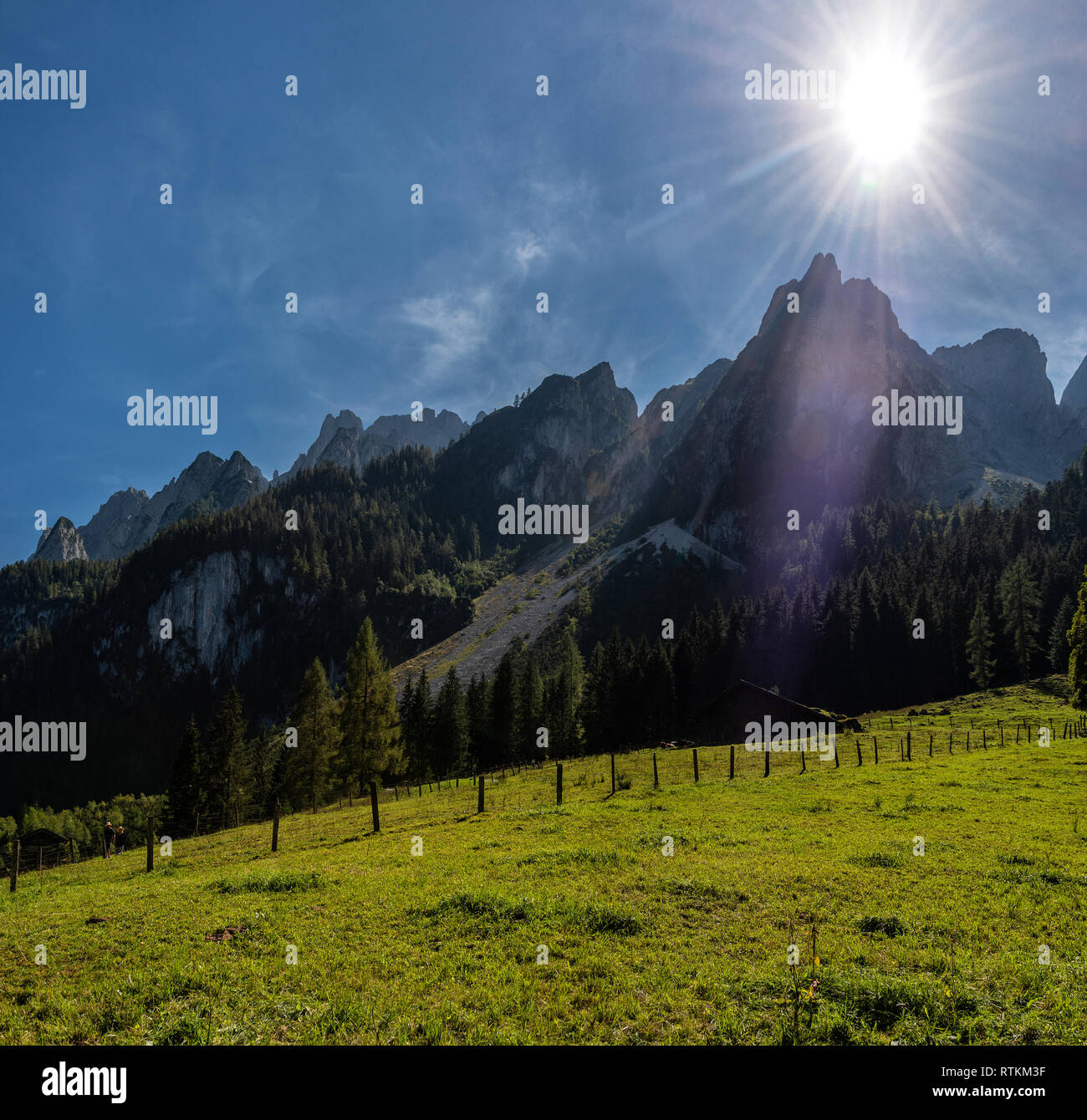 Beautiful autumn view on Gosausee Lake and Dachstein mountains with ...