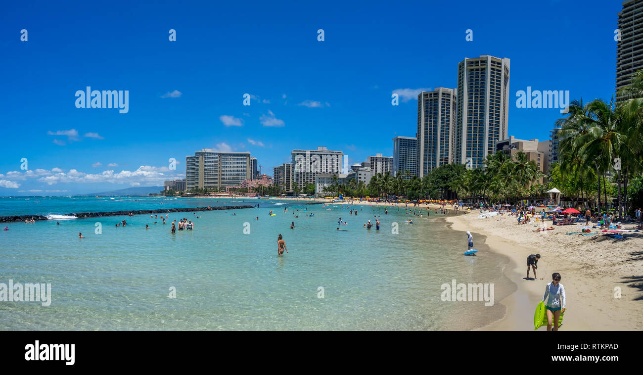 White beach sand on oahu hi-res stock photography and images - Alamy