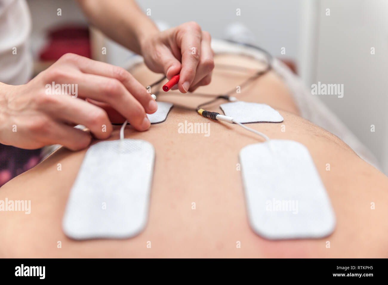 Applying electrodes hi-res stock photography and images - Alamy