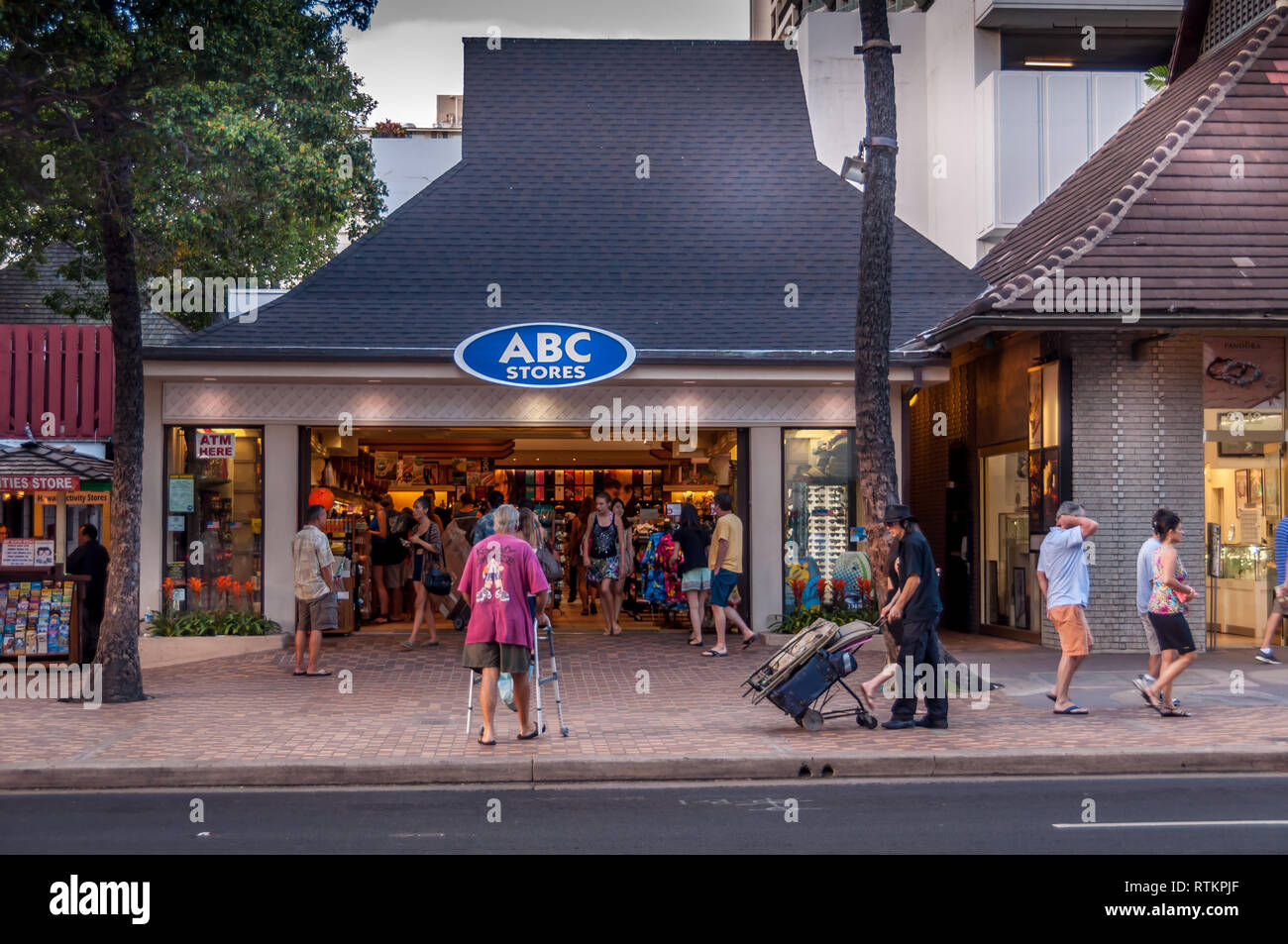 Convenience store hi hi-res stock photography and images - Alamy