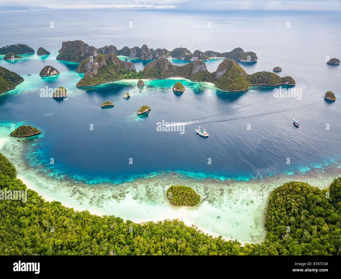 Waigeo hi-res stock photography and images - Alamy