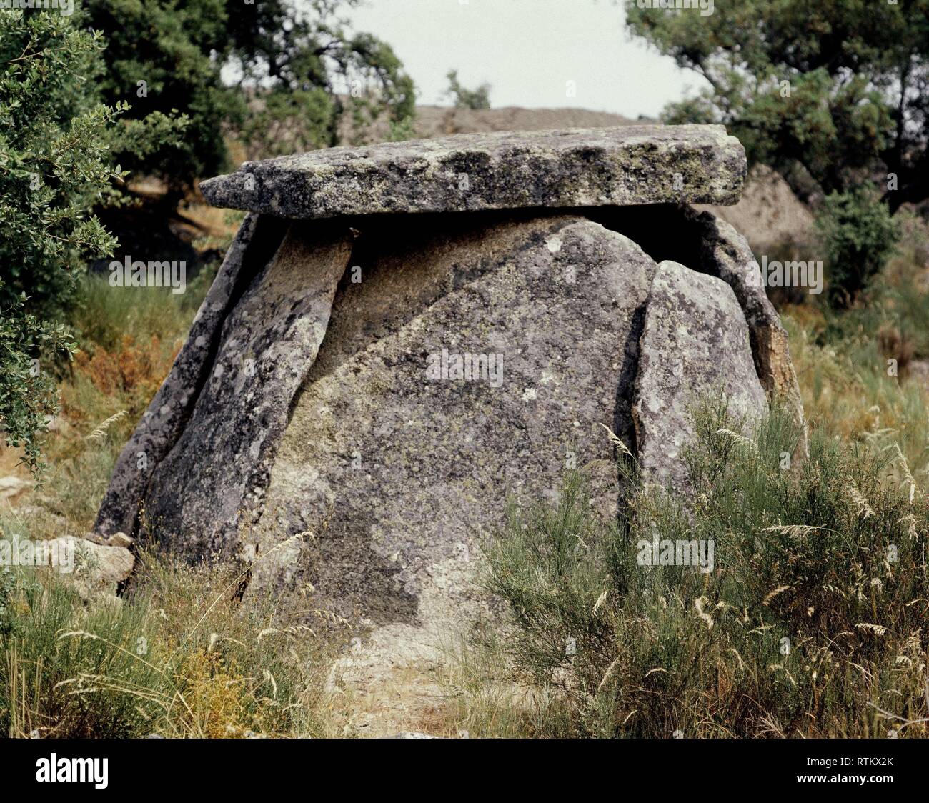 DOLMEN DE LAS TAPIAS. Location: DOLMEN. VALENCIA DE ALCANTARA. CACERES ...