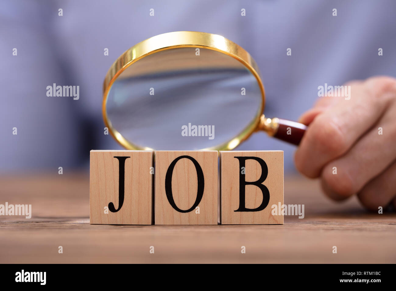 Job looking hi-res stock photography and images - Alamy