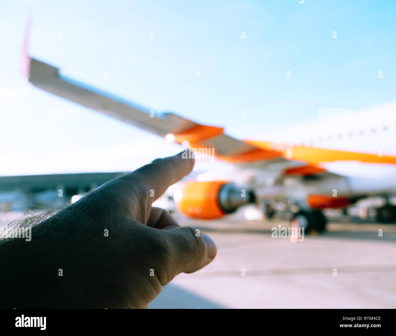 Airport Finger High Resolution Stock Photography and Images - Alamy