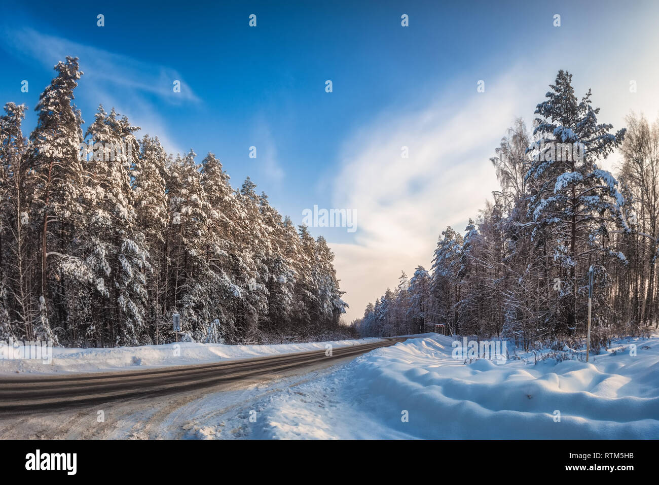 Russia road ice snow hi-res stock photography and images - Alamy