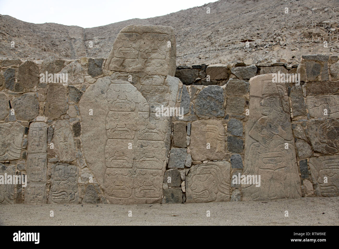 Petroglyphs peru hi-res stock photography and images - Alamy