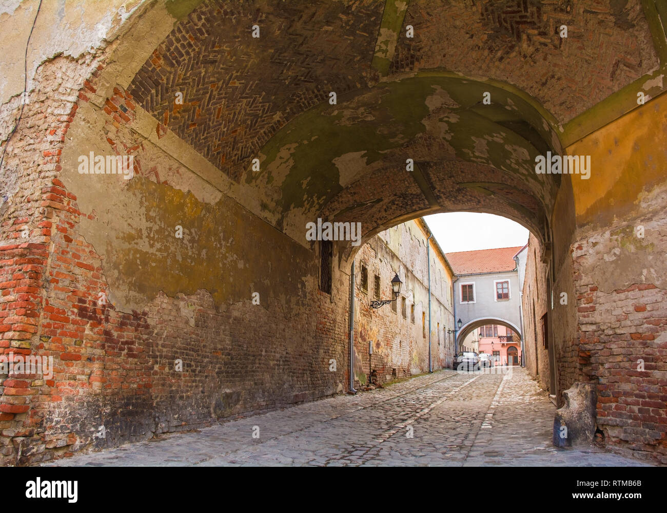 Scruffy town hi-res stock photography and images - Alamy