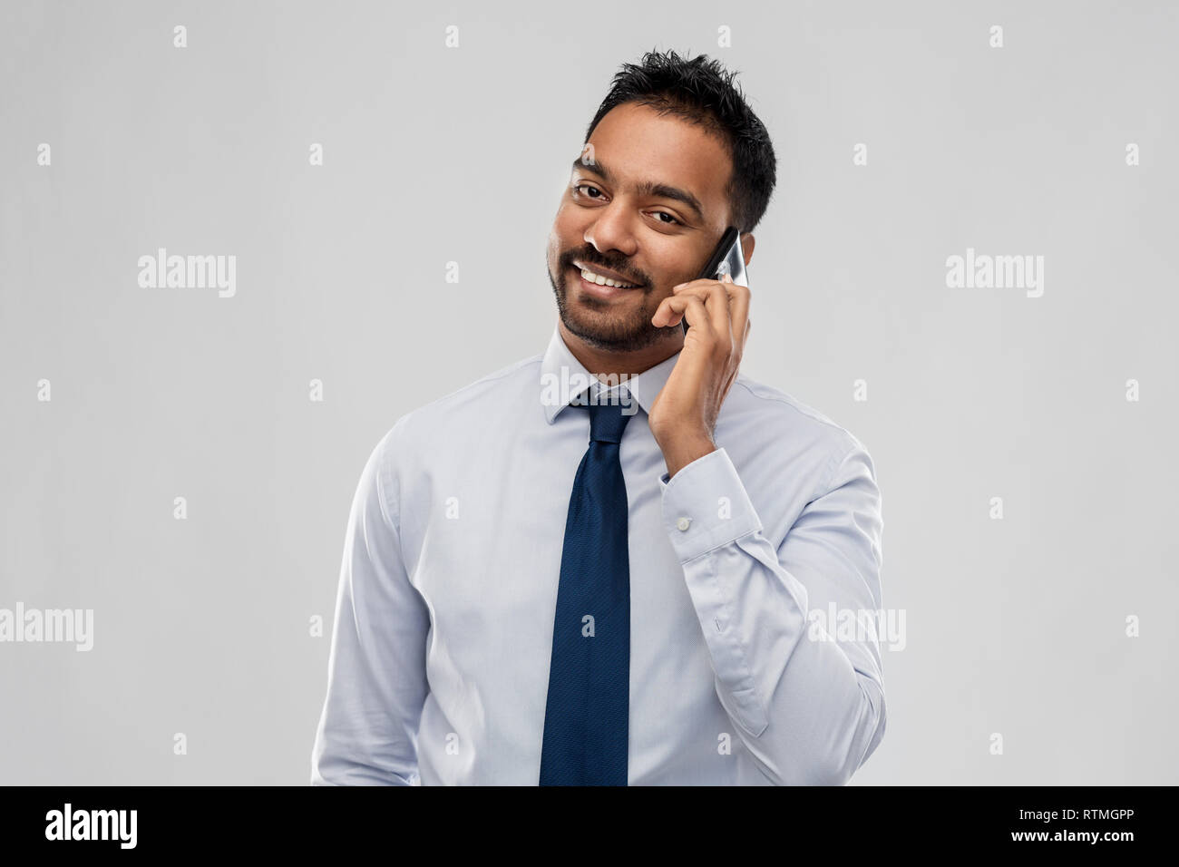 indian businessman calling on smartphone Stock Photo - Alamy