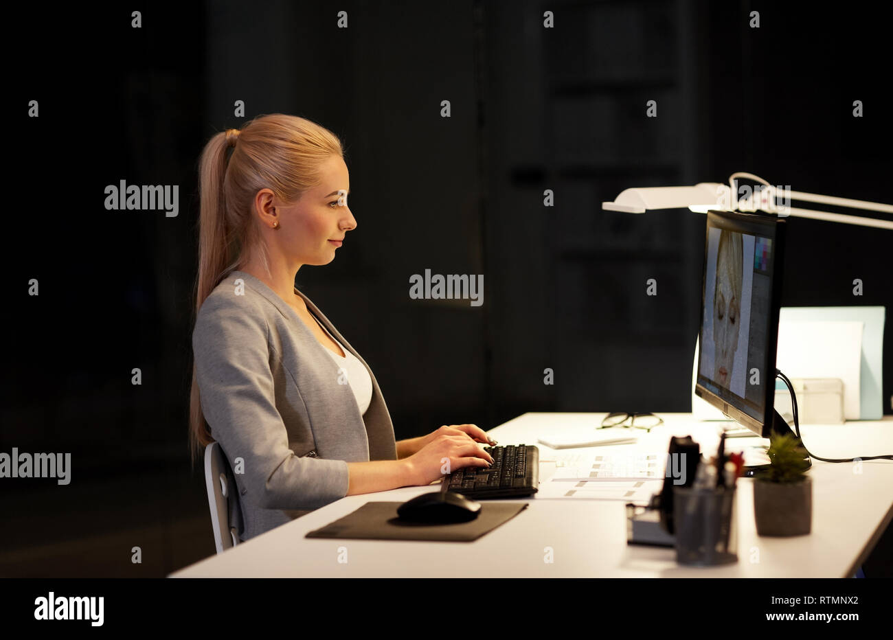 Computer graphics designer hi-res stock photography and images - Alamy