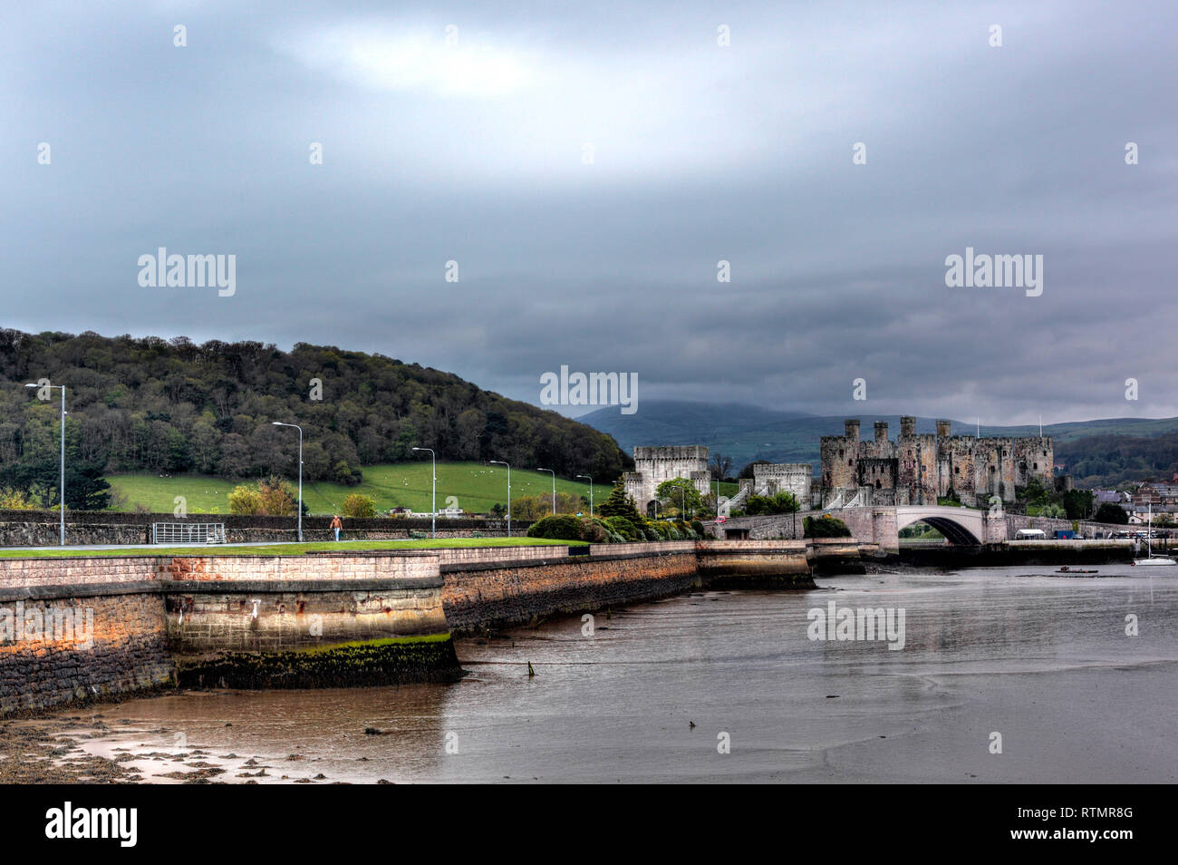 Conwy castle architecture hi-res stock photography and images - Alamy