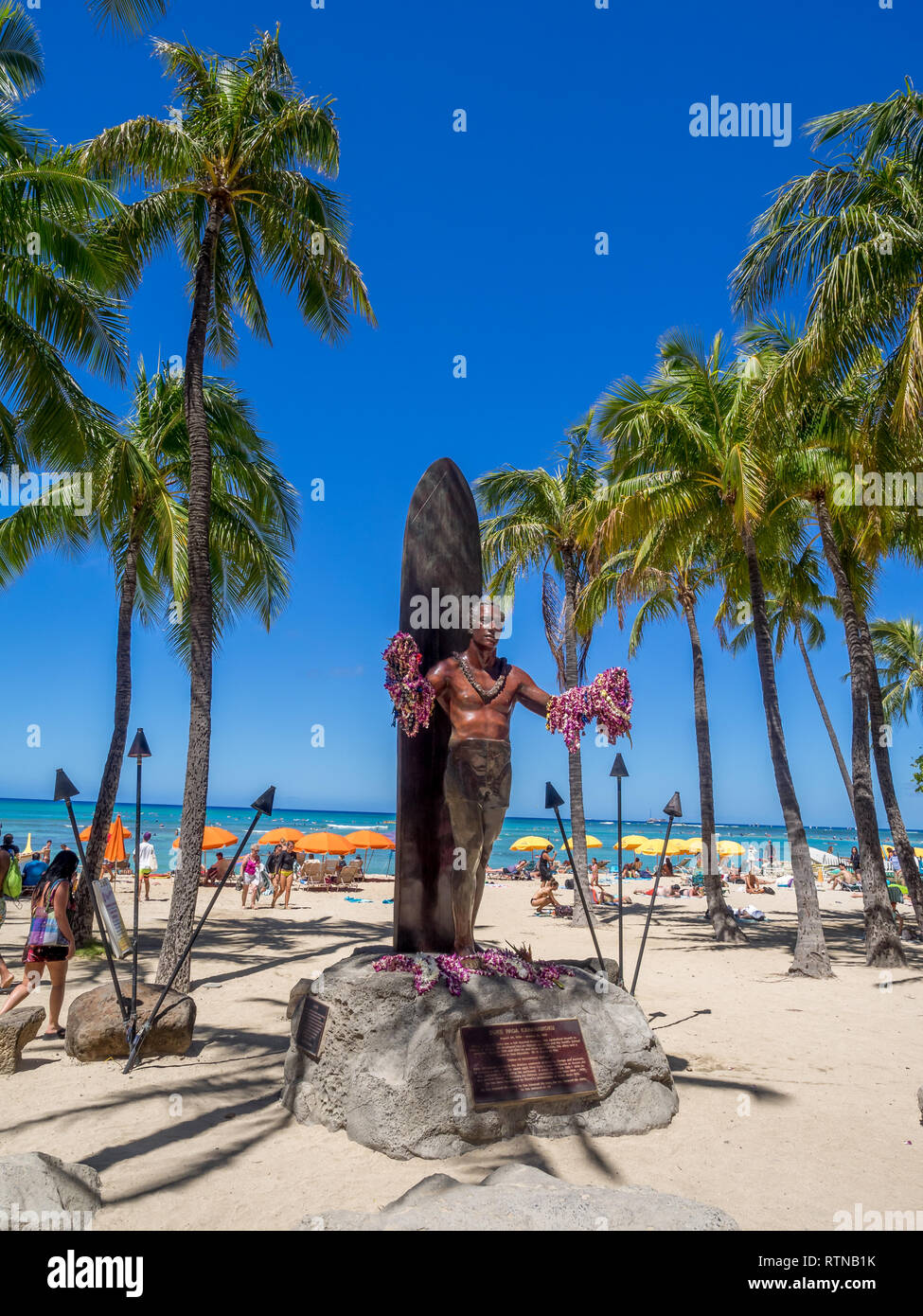 Statue of duke kahanamoku hi-res stock photography and images - Alamy