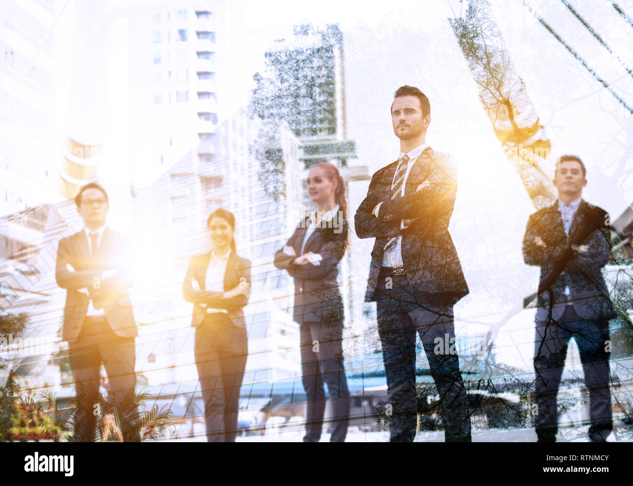 leader and teamwork of business people to success Stock Photo - Alamy